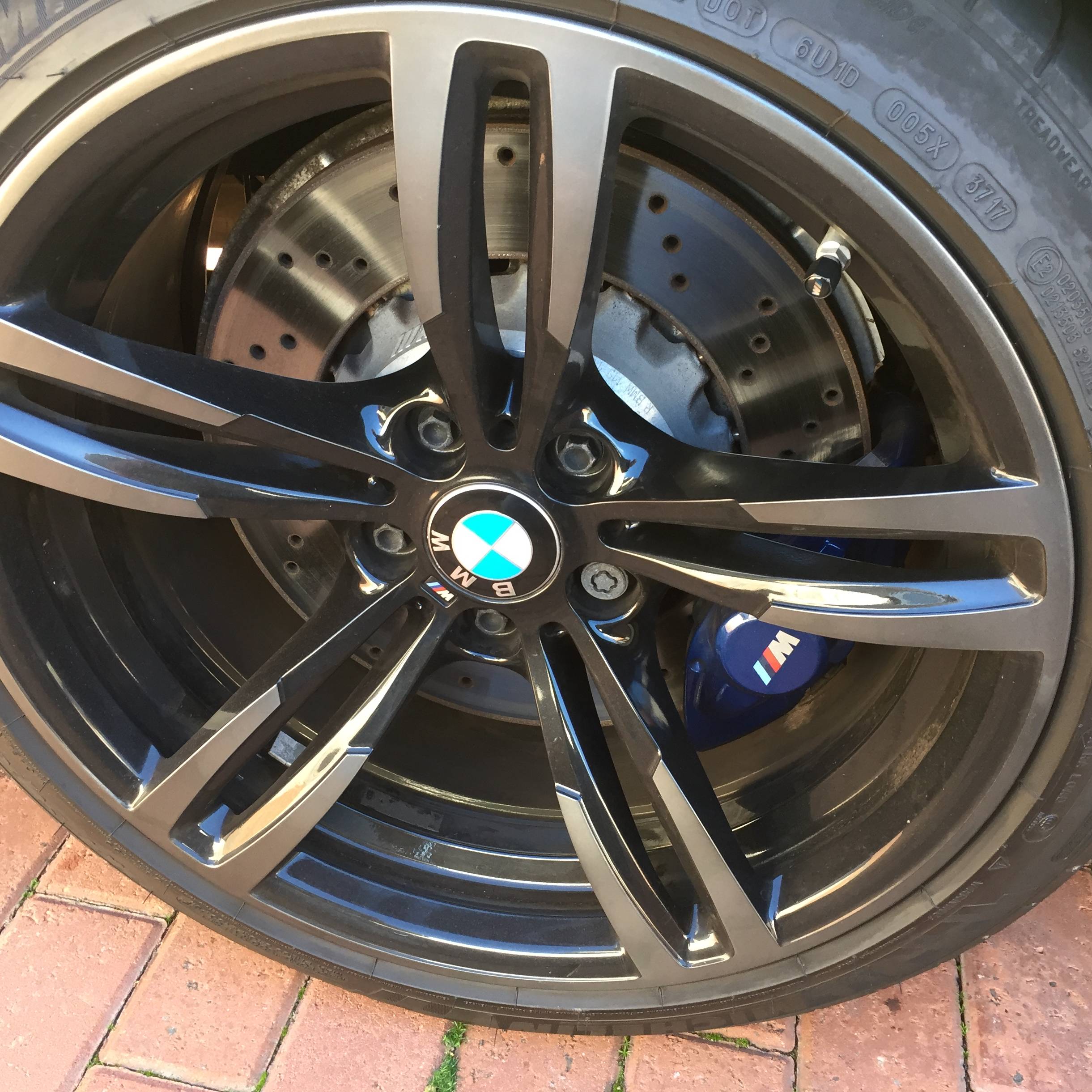 Vehicles Expert - Pre Purchase Vehicle Inspections - Wheels Inspection